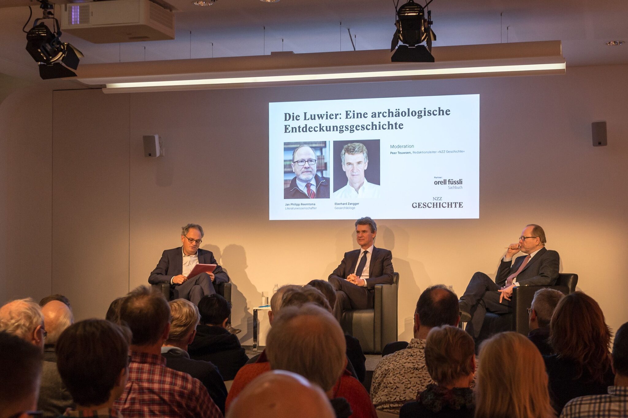 “NZZ Geschichte” – A Panel Discussion about the History of Discovering ...